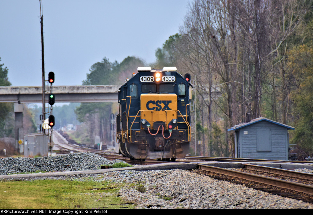 CSX 4309 GP39-2